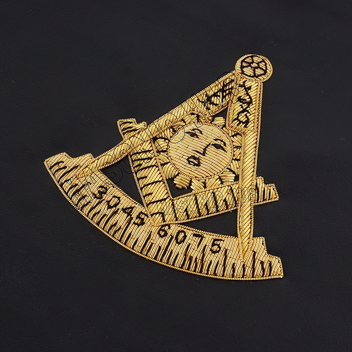 Masonic Hand Embroidered Past Master Masonic Apron carrying Case with Handle [BLACK]