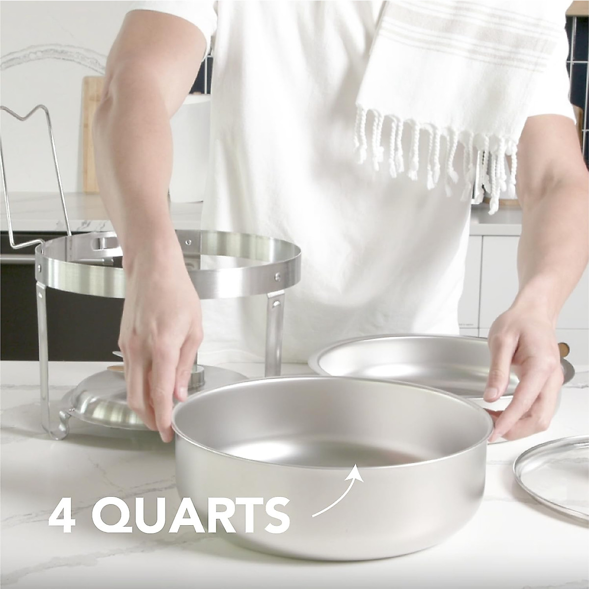 Alpha Living Chafing Dish Buffet Set of 4 – Complete Stainless Steel Chaffe Buffet Set with Glass Lids, Chafing Fuel Holder – Elegant and Practical Warmer Trays for Buffet, Wedding, Catering Supplies