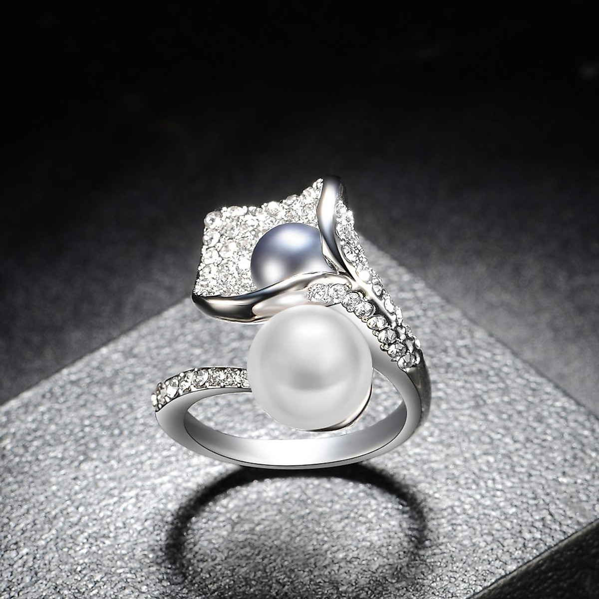 Aprilery Pearl Rings for Women, Fashion Infinity Flower Ring Crystal Statement Ring Band Cocktail Costume Jewelry Gifts for Her