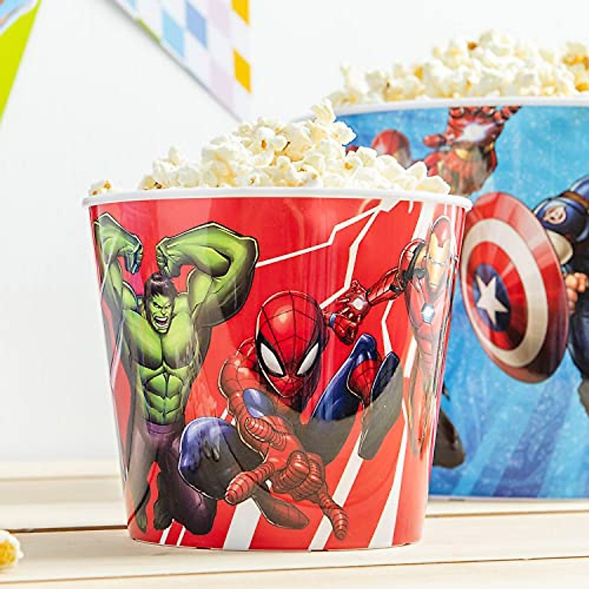 Zak Designs Marvel Universe Movie Night Family Reusable Popcorn Bowl Set with Serving Container and Individual Cups, Reusable and Made From Durable Plastic (5 Pieces, Non BPA)