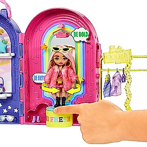 Barbie Extra Minis Doll and Fashion Playset with 15+ Pieces, Boutique with Small Doll, Clothes and Accessories