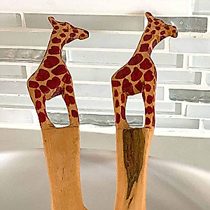 Global Crafts Hand carved Mhugu Wood Salad Serving Set, Giraffe, Set of 2