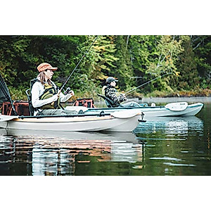 Pelican Sport - Paddle Clip - Easy to Install - Fit Most Paddle - Multifunction Clip - Also a Paddle Holders and Hold Fishing Nets - PS1946-00 , Black