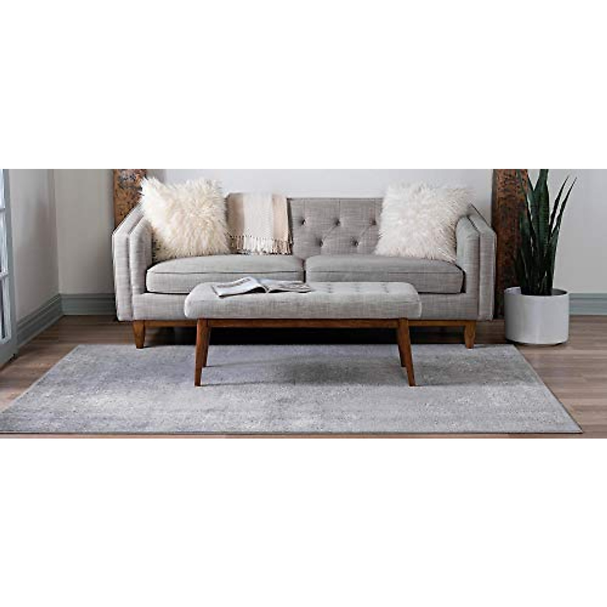 Rugs.com Oregon Collection Rug – 4' x 6' Gray Low-Pile Rug Perfect for Living Rooms, Large Dining Rooms, Open Floorplans