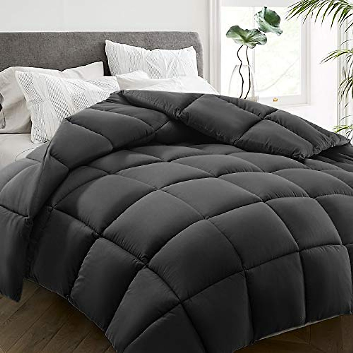 HYLEORY All Season California King Size Bed Comforter - Cooling Down Alternative Quilted Duvet Insert with Corner Tabs - Winter Warm - Machine Washable - Grey, 96 x 104 Inch