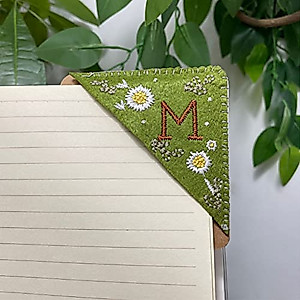 Personalized Hand Embroidered Corner Bookmark, Felt Triangle Page Stitched Corner Handmade Bookmark, Hand Stitched Flower Bookmarks for Book Lovers Letter M(Summer)