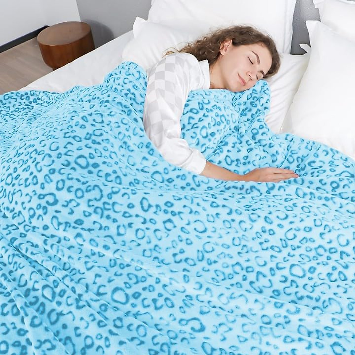 ZHIKU Cozy Fleece Blanket Soft Light Blue Throw Blanket Lightweight Flannel Throw Blanket 50"×60"