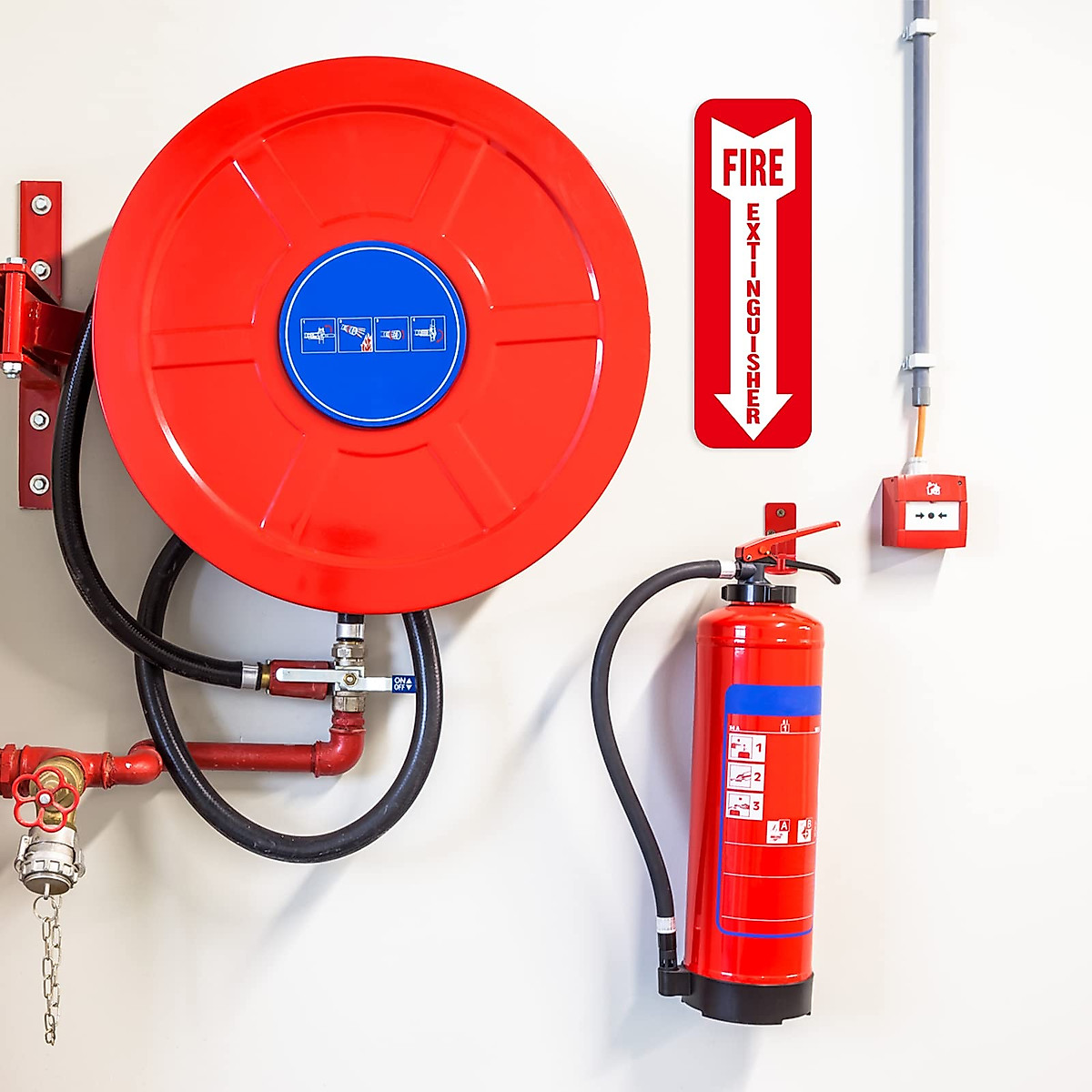 Fire Extinguisher Mount Fire Extinguisher Bracket for 5-20 lb Fire Extinguisher Wall Mount Universal Fire Extinguisher Holder Wall Hook with Screws Gaskets Self Adhesive Safety Sticker Sign (4 Sets)