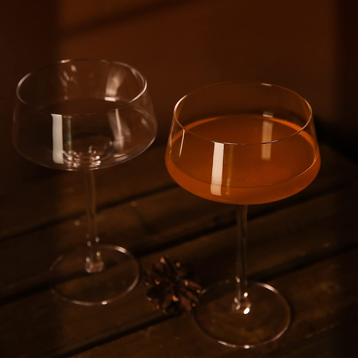 JYB&XY Martini Glasses Set of 4 | 9 oz Coupe Glass Classic Cocktail Glassware Hand Blown Premium Crystal Glass for Champagne, Cocktail，wine，martini Flutes