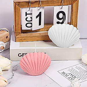2 Pieces Seashell Scented Candles Aesthetic Trendy Candles Hand Poured Soy Wax Candle Handmade Shell Shape Candle Freesia Seashell Candle for Danish Pastel Room Decor, White, Pink (Cute Style)