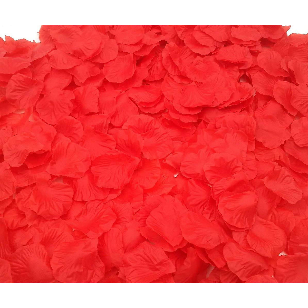 50PCS Love Balloons and Heart Balloons Kit&2000 PCS Silk Rose Petals 42Inch I Love You Balloon Gold Balloons Romantic Decoration Kit Double-Layer Easy to Use for Valentine Day Party Decorations