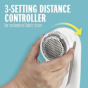 Conair Fabric Shaver and Lint Remover, Rechargeable Portable Fabric Shaver, White