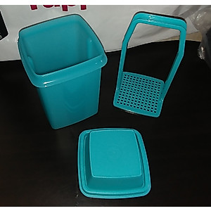 Tupperware Pick a Deli Pickle Olive Keeper Aqua 4 Cup