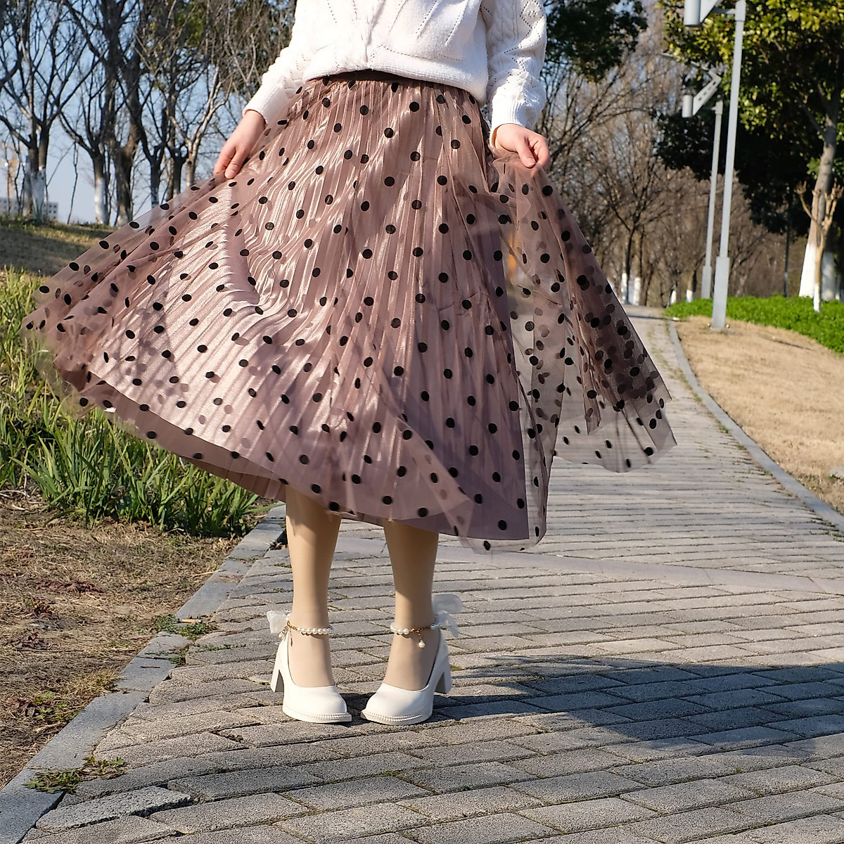 Qoinied Women's Polka Dot Mesh Half-Body Skirt High-Waisted Draped Pleated Skirt Large Hem Tulle A-line Midi Skirts Khaki