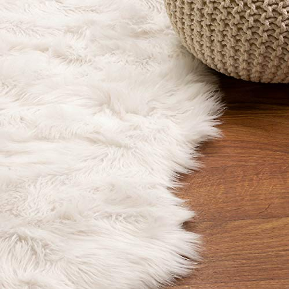 Super Area Rugs Ultra Soft & Fluffy Faux Fur Sheepskin Rug, White 4 x 6 Feet Silky Fluffy Machine Washable Carpet for Bedrooms, Living Room and Hallways