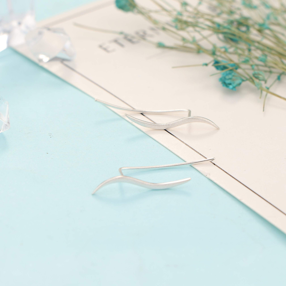 Milacolato 2Pairs Sterling Silver Ear Crawler Earrings for Women Platinum Plated Cuff Earrings Light-weight Ear Climber Jackets