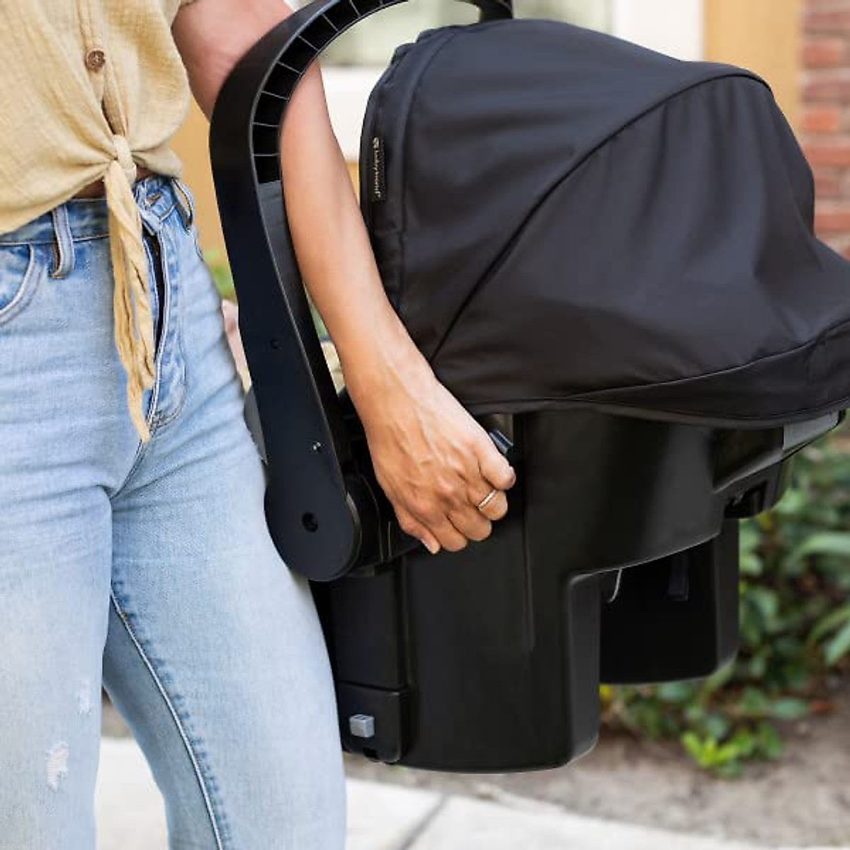 Baby Trend Lightweight EZ-Lift PLUS 35 Infant Car Seat with Base