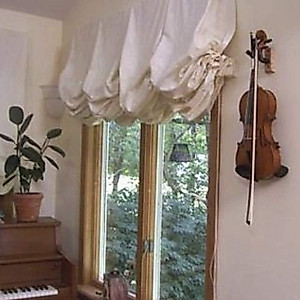 String Swing Violin and Viola Hanger Wall Mount for Home and Studio Music Room Decor Turn Your Instrument Into Art and Practice More (CC01V-C)