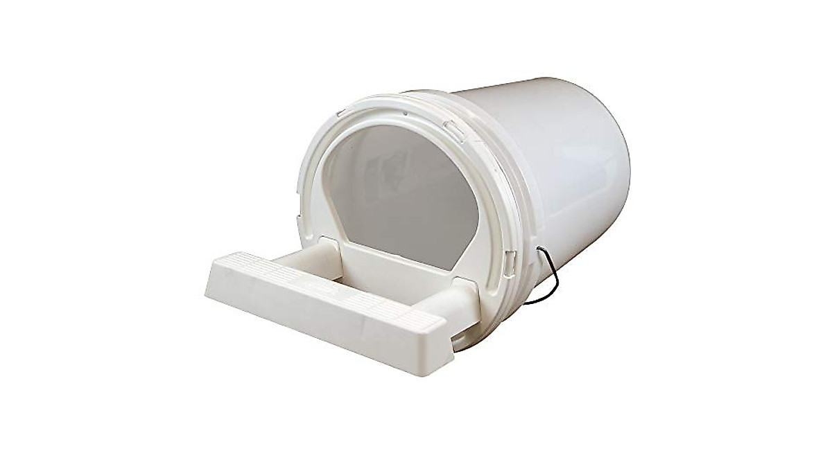 Happy Hen Treats Nest Box Kit - Easy & Durable