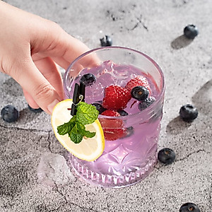 Restaurantware 1.2 Inch Black Clothespins 500 Mini Clothespins - Disposable Sturdy Black Bamboo Wooden Clips Food Grade For Appetizers Garnishes Cocktails