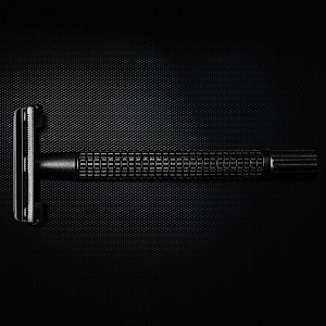 QSHAVE Double Edge 4 inch Long Handle Safety Razor for Men or Women Twist Butterfly Open Matte Black Steel Coating (1 Razor + 5 pcs Titanium Coated Blades + Leather Travel Case)