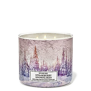 Strawberry Snowflakes 3 Wick Candle 14.5 oz / 411 g