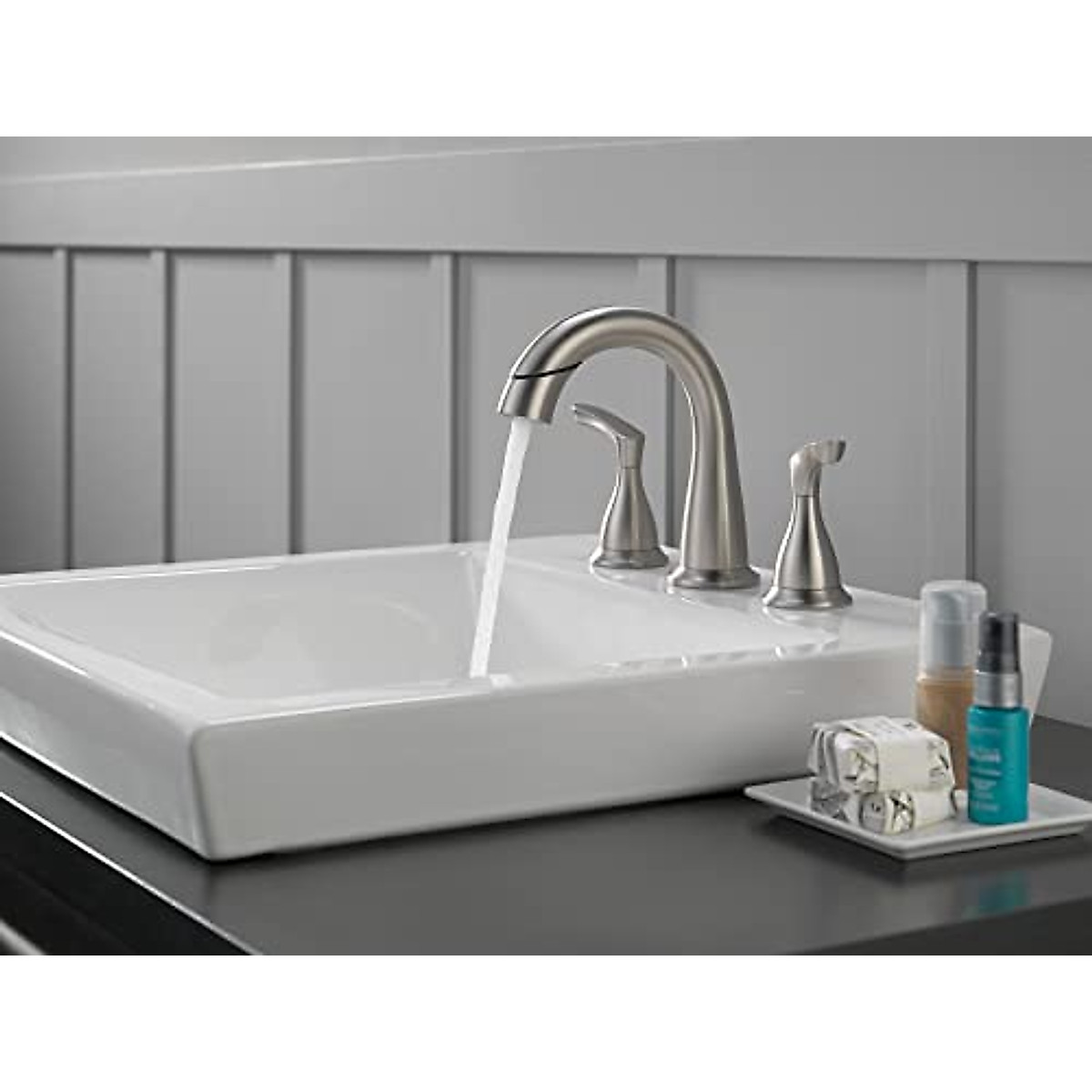 Delta Faucet Pull Down Bathroom Faucet Brushed Nickel, Bathroom Pull Out Faucet, Widespread Bathroom Faucet 3 Hole with Magnetic Docking, Bathroom Sink Faucet, SpotShield Stainless 35765LF-SPPD
