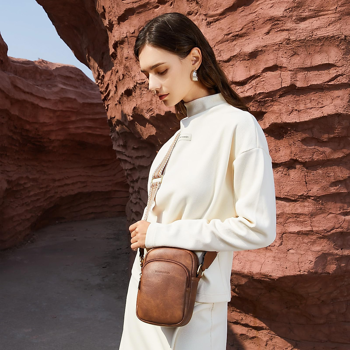 BOSTANTEN Small Crossbody Bags for Women Designer Zip Cell Phone Purse Shoulder Handbags Wallet with Card Slots Brown