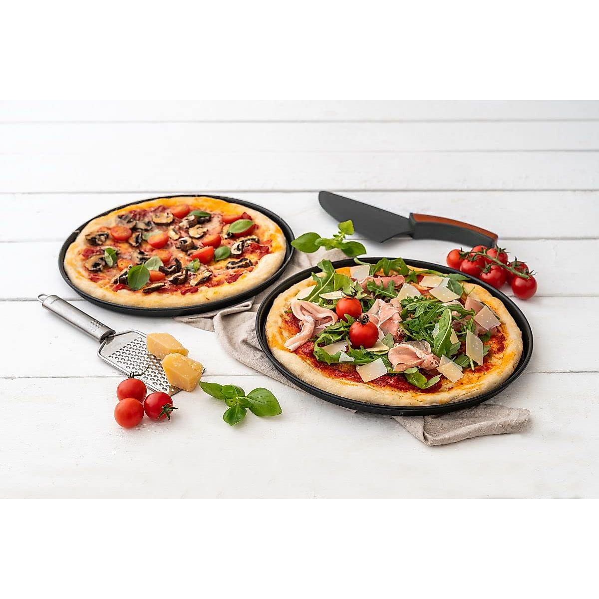 Zenker "Special Countries" Pizza Plate (Set Of 3), Black, 29"