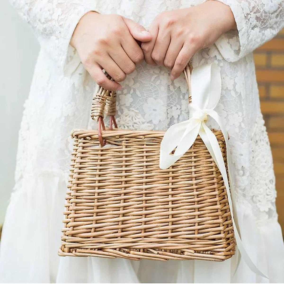Duiaynke 1 Piece Rattan Basket Handmade Woven Tote Bag Used for Decor or Storage Grocery Basket Holiday Travel Storage Basket (Rectangle)