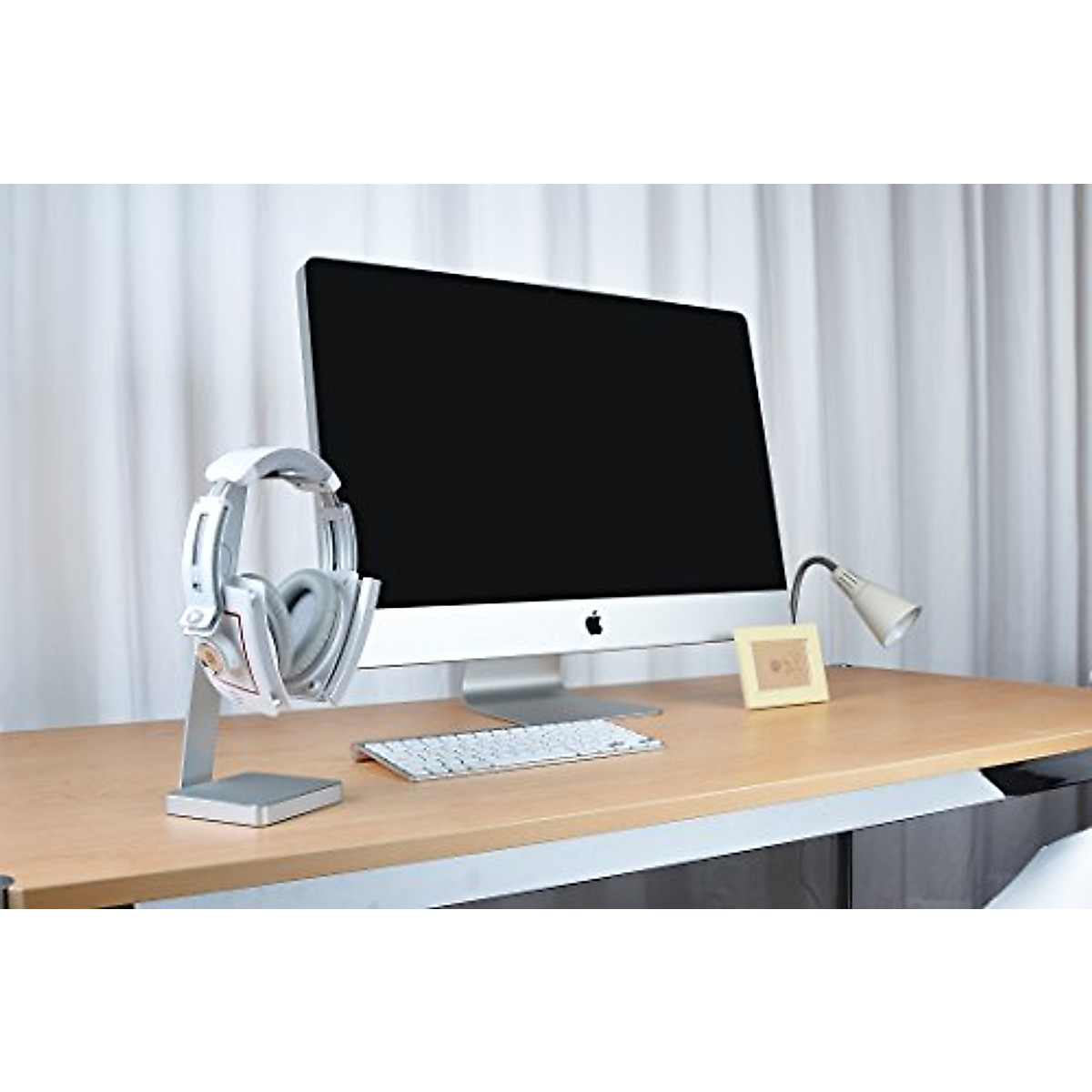 LUXA2 E-One Silver Solid-Metal Aluminum Universal Gaming Headphone Stand/Hanger/Holder for Beats, Senheiser, Sony, Bose, Philips, Audio-Technica, Plantronics, Shure, Jabra, JVC, JBL, AKG, DJ, Gaming Headsets Display HO-HDP-ALE1SI-00