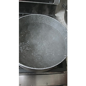 Professional 8 Quart Nonstick Dutch Oven with Glass Lid | Italian Made Ceramic Coated Oven Safe Stock Pot for Bread Baking, Stews, Casseroles and More by DaTerra Cucina