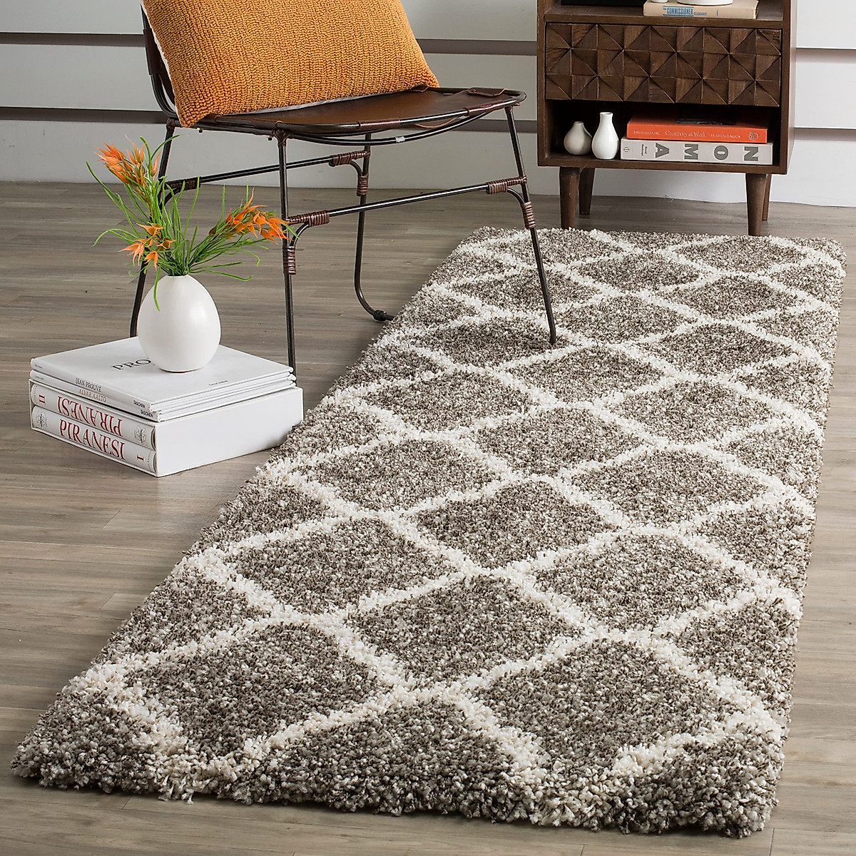 SAFAVIEH Hudson Shag Collection Area Rug - 8' x 10', Beige & Ivory, Moroccan Trellis Design, Non-Shedding & Easy Care, 2-inch Thick Ideal for High Traffic Areas in Living Room, Bedroom (SGH283S)