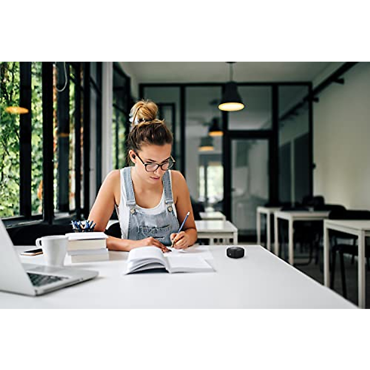 Motorola Vervebuds 100 Earbud Headphones, Waterproof True Wireless Earbuds, Bluetooth 5.0 in-Ear with Hands-Free Call Microphone