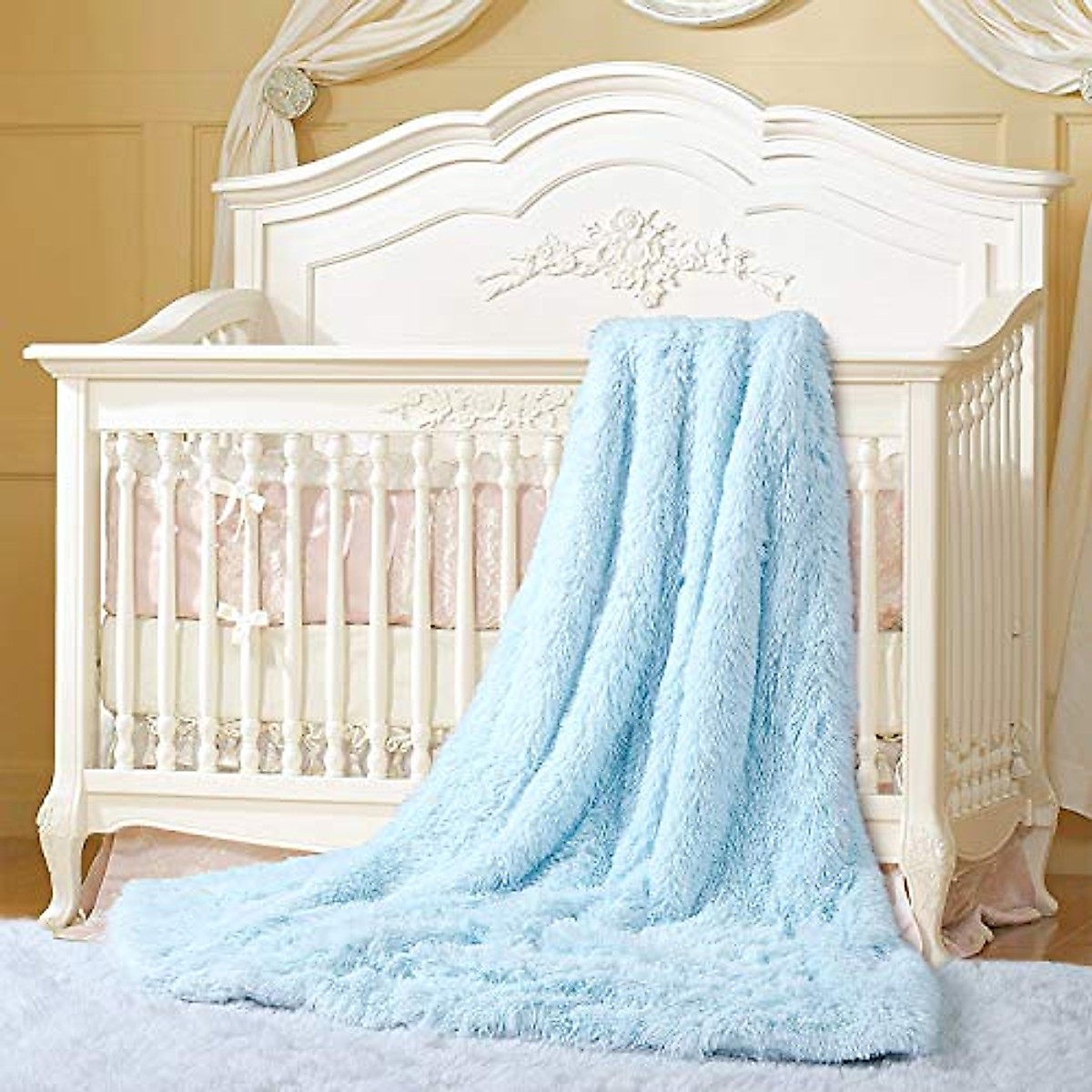 Zareas Soft Throw Blanket, 50" x 60" Faux Fur Plush Sherpa Cozy Blanket for Couch, Thick Warm Blankets for Winter, Fluffy Christmas Blanket, Fuzzy Comfy Velvet Blanket for Bed Sofa, Ice Blue