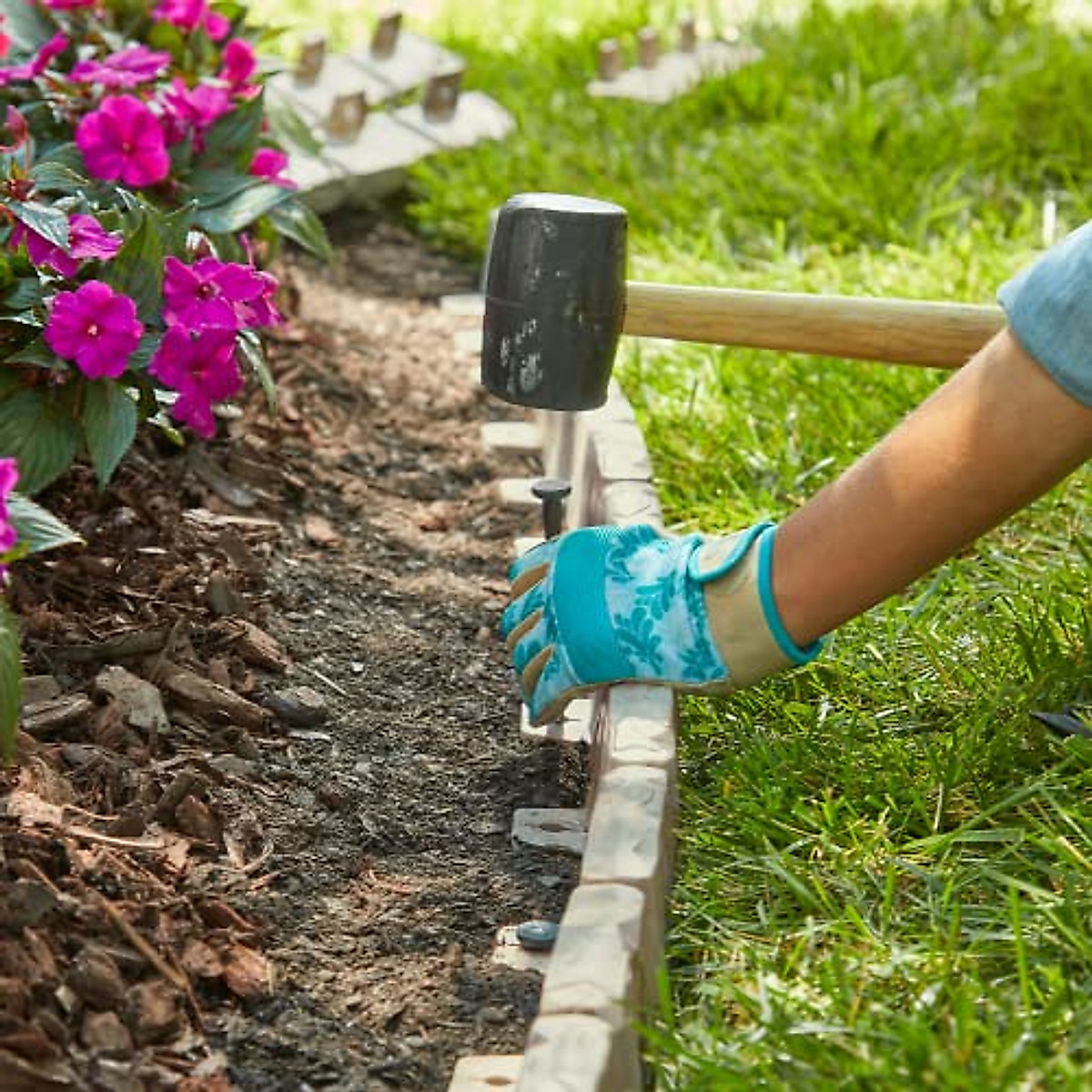 EasyFlex No-Dig Landscape Edging with Anchoring Spikes, 2.7 in Tall Decorative Stone-Look Garden Border, 15 Foot Kit, Brown