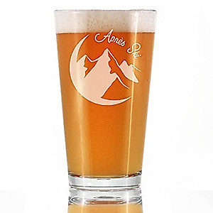 Apres Ski - Pint Glass for Beer - Unique Skiing Themed Decor and Gifts for Mountain Lovers - 16 oz Glasses