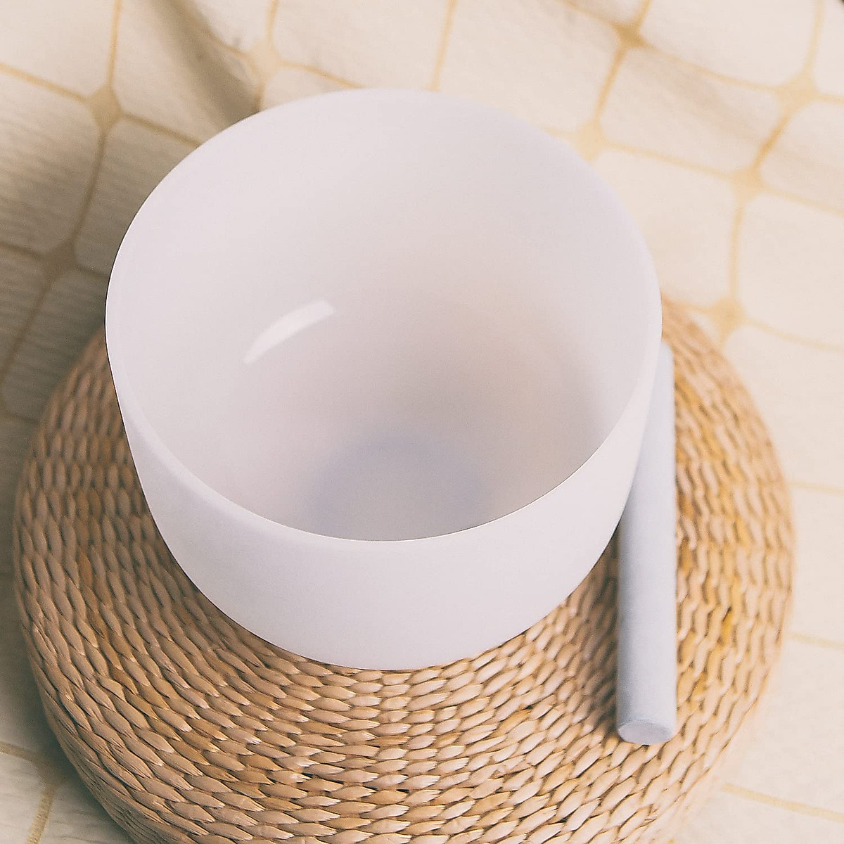 KVKA 8 Inch F Note Heart Chakra Frosted Quartz Crystal Singing Bowl With Carrying Case,Suede Striker,Singing Bowl for Meditation, Yoga, Spiritual Healing (8 inch,F note)