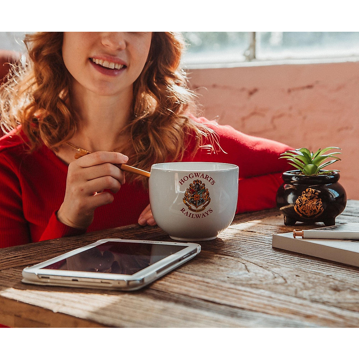 Harry Potter Platform 9 3/4 Dinnerware | 20-Ounce Ramen Bowl and Chopstick Set