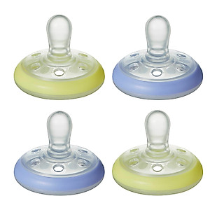 Tommee Tippee Breast-Like Night Pacifier, 6-18 Months with Breast-Like Shape and Glow in The Dark Technology, 4-Count, Blue/Yellow