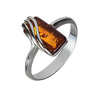 HolidayGiftShops Sterling Silver and Baltic Honey Amber Ring Ninelle