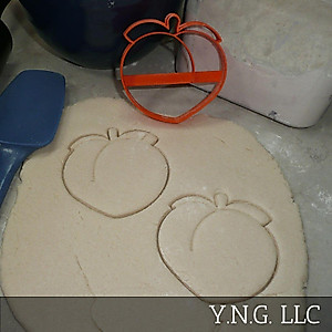 PEACH FRUIT JUICY FOOD DETAILED WITH STEM LEAVES COOKIE CUTTER MADE IN USA PR4855