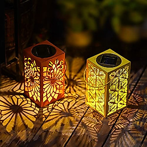 A Bundle of Solar Turtle and 2Pack Solar Lantern