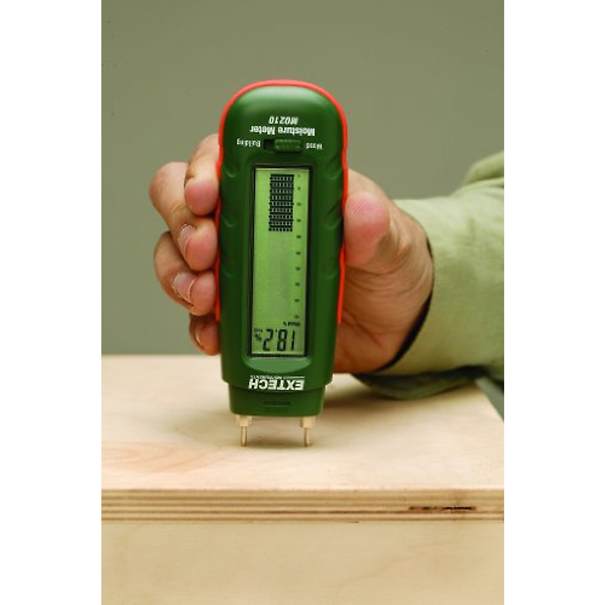 Extech MO210 Pocket Size Moisture Meter with 2-in-1 Digital LCD Readout and Analog Bargraph