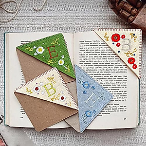 SuanlaTDS 1PC Personalized Hand Embroidered Corner Bookmark, Handmade Art Souvenirs Felt Corner Initial Letter Bookmark for Book Lovers