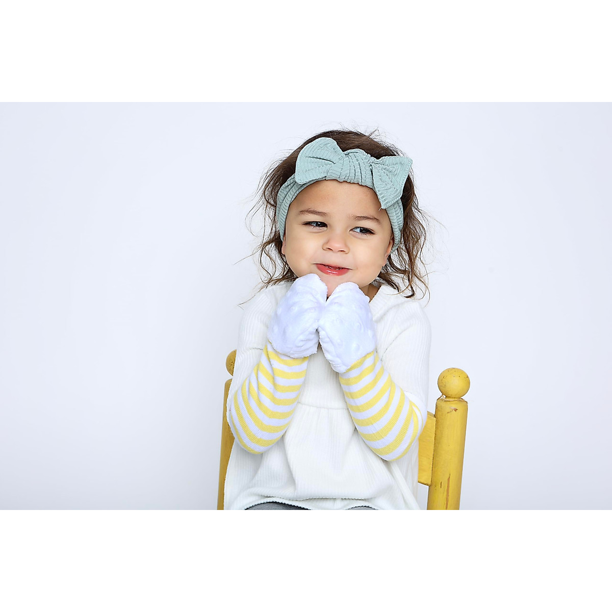 Handsocks Plushy Stay On Strap-Free No-Scratch & Warmth Mittens (Medium 6-12 Months. Bicep Size Should be Bicep 5.0"-8.0"), Olivia (Grey/Yellow Elephant) - One Pair