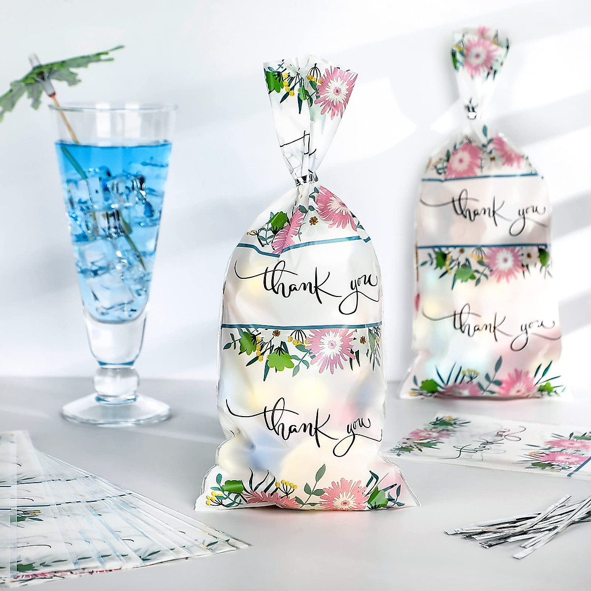 Zonon 100 Pieces Thank You Cellophane Bags Blessing Treat Bags Flower Pattern Cello Treat Party Bags with 150 Pieces Silvery Twist Ties