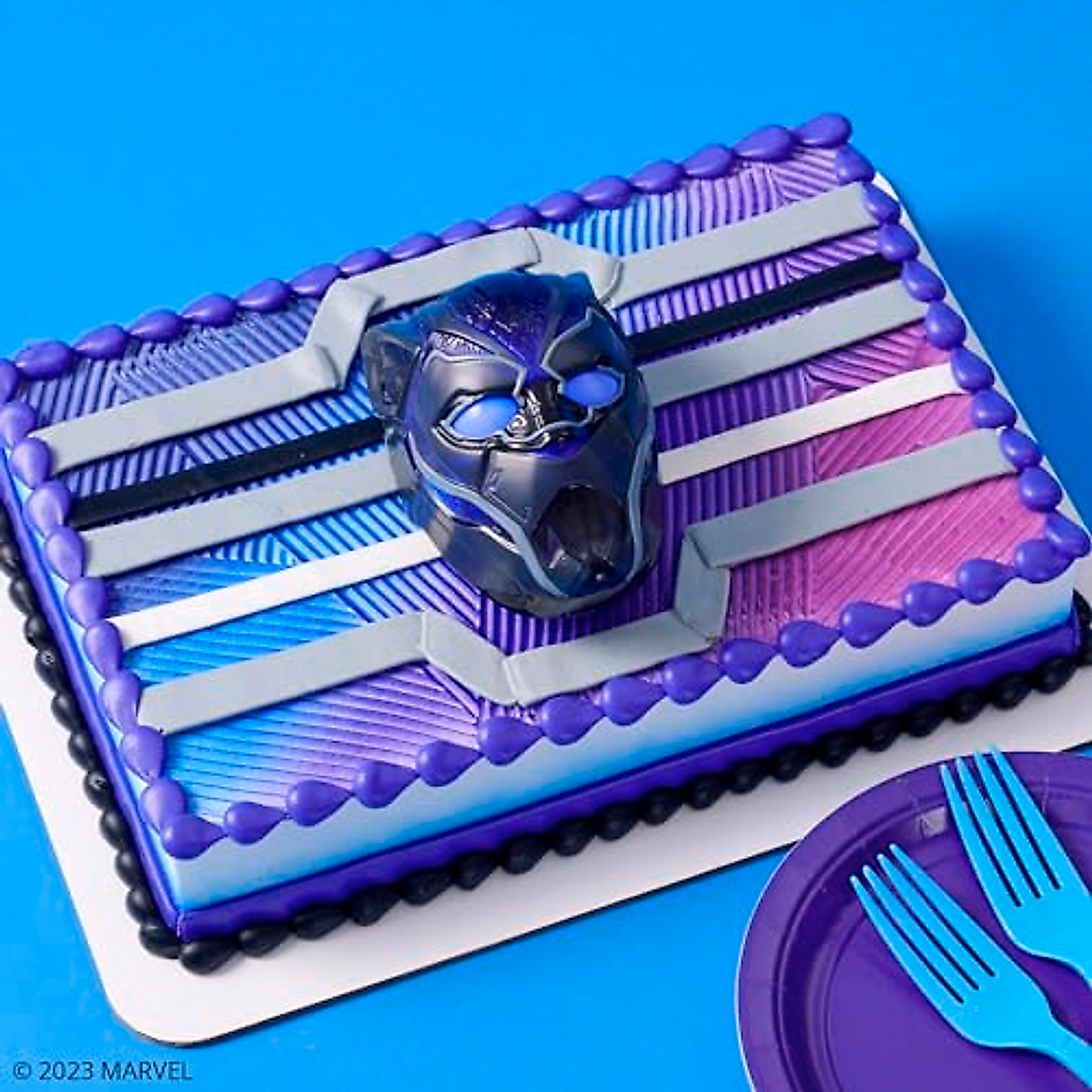 DecoSet® Marvel Avengers Black Panther Warrior King Cake Topper, 1-Piece Light-Up Cake Decoration