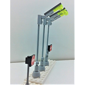 Building Toys 2 Lane Main Road Traffic Light City Town Village Street Stop Sign Bus Stop Post Box Compatible with All Major Brick Brands Educational Toy Ages 4+ 1:64 (3 Street Lights 2 Stop Signs)