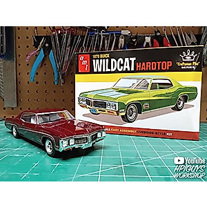 AMT1970 Buick Wildcat Hardtop 1:25 Scale Model Kit